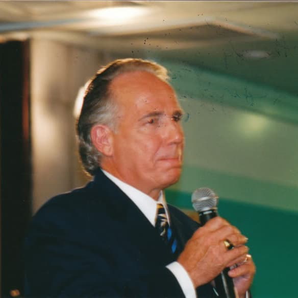 Famous Male Televangelists | List of Top Male Televangelists