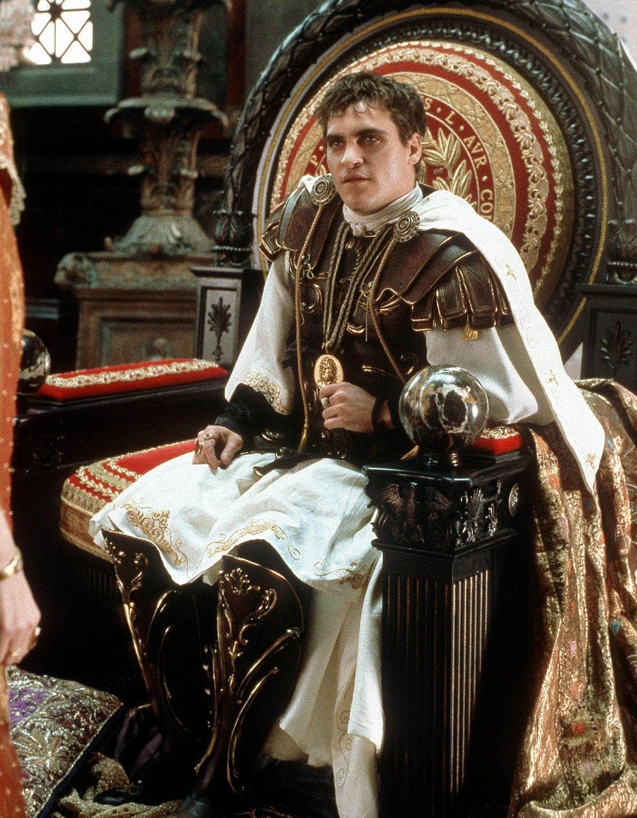 Famous Actors Who Played Famous Kings, Ranked By Regality