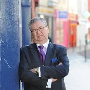 Famous Parents of Multiples | Celebrities with Triplets and Quadruplets