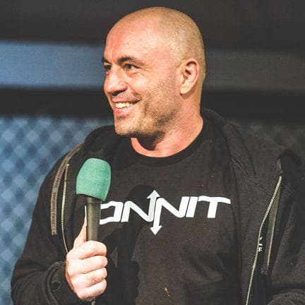 Male Celebrities Who Are 5’7" Tall