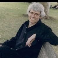 Famous Essayists | List of the Top Well-Known Essayists