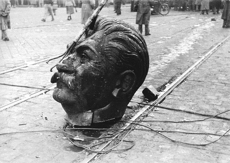 Disgraced Statues | Monuments That Were Removed Because the Person is Bad