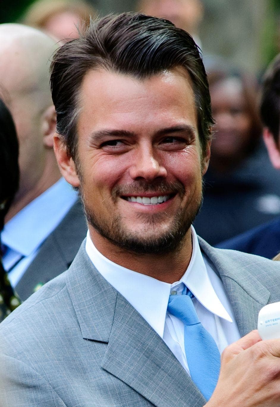 Best Celebrity Smiles (Men) | List of Photogenic Male Stars