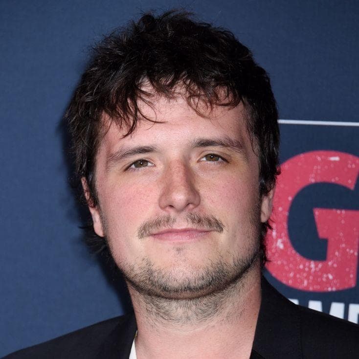 Celebrities Born in 1992 | List of Famous Men & Women Born in 1992