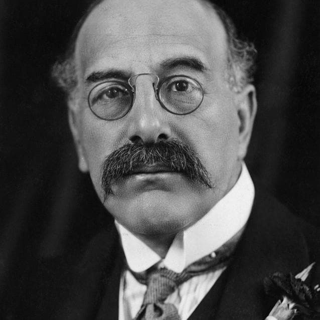 Famous Industrialists | List of the Top Well-Known Industrialists