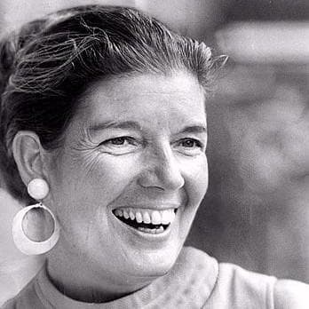 Famous Female TV Journalists | List of Top Female TV Journalists