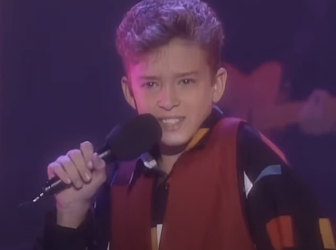 29 Throwback Photos Of Heartthrobs That Made Us Do A Double Take