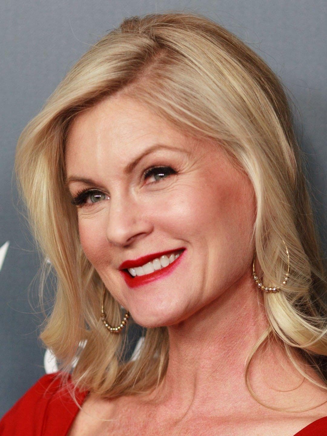 Famous Female Voice Actors | List of Top Female Voice Actors