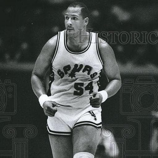 The Best Athletes Who Wore Number 54, Ranked By Fans