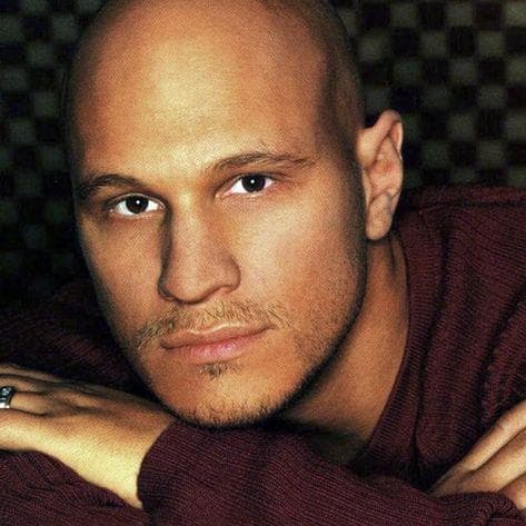 24 Country Singers Who Have Had Cancer