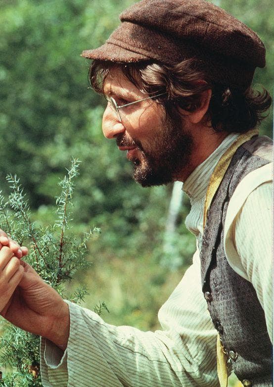 Famous People with HIV | List of HIV Positive Celebrities