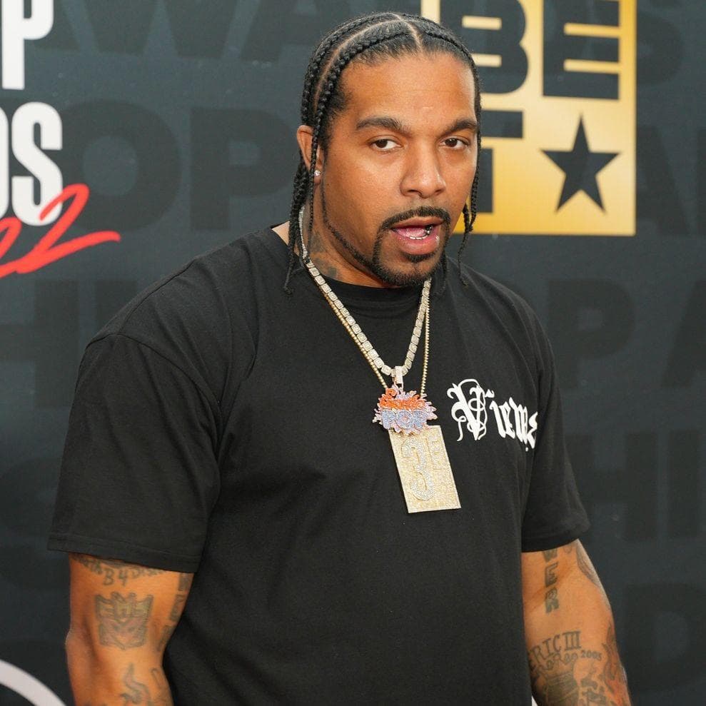 18 Rappers Who Wear Grills