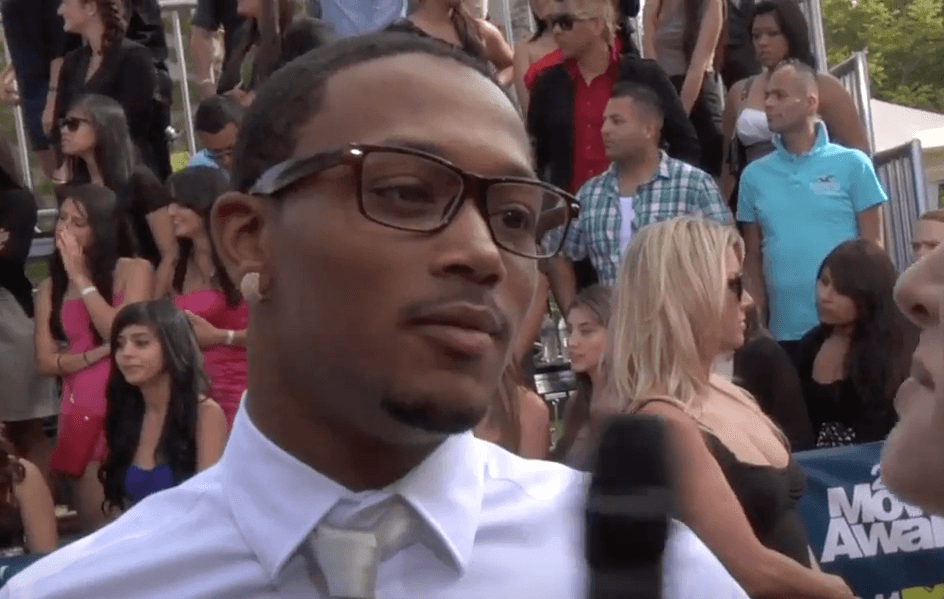 15 Rappers Who Wear Glasses