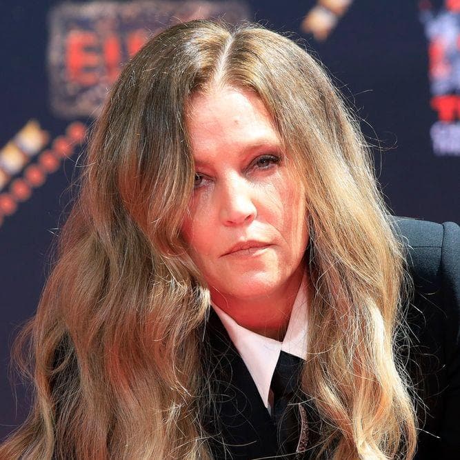 Famous Female Songwriters | List of Top Female Songwriters