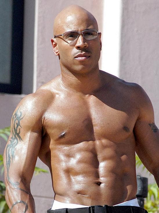 Male Celebrities with the Best Abs | Famous Men with Abs