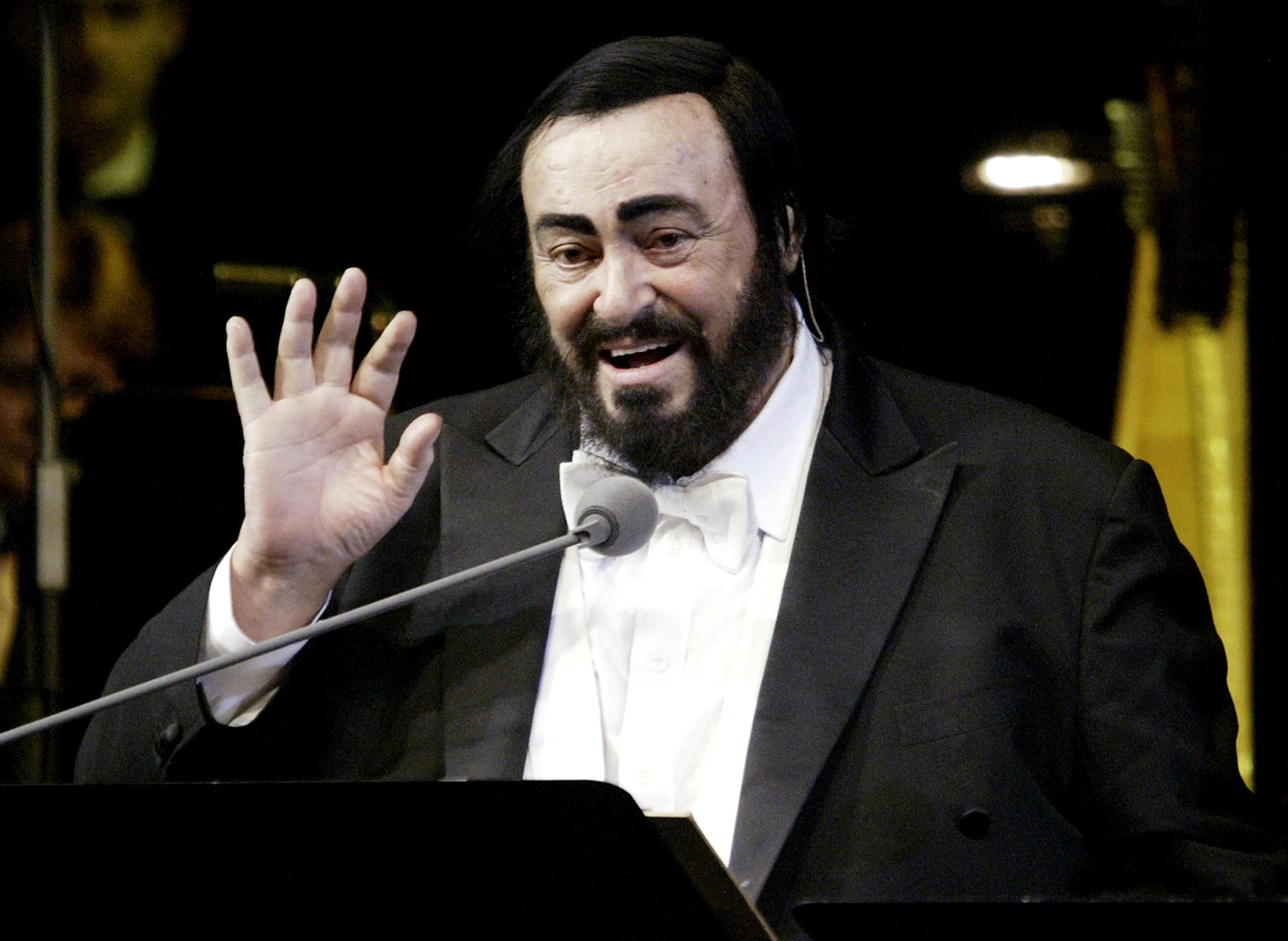 Famous Male Opera Singers | List of Best Male Opera Singers