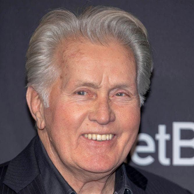 Male Celebrities Who Are 5’7" Tall