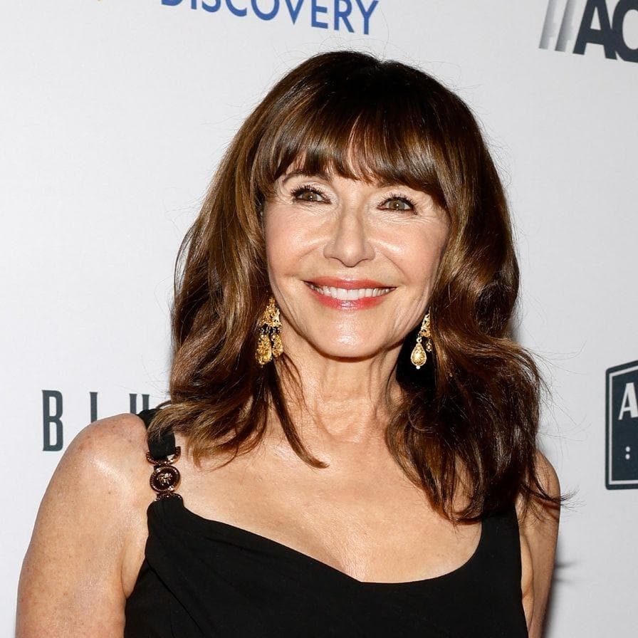 The 150+ Most Beautiful Famous Women Over 50