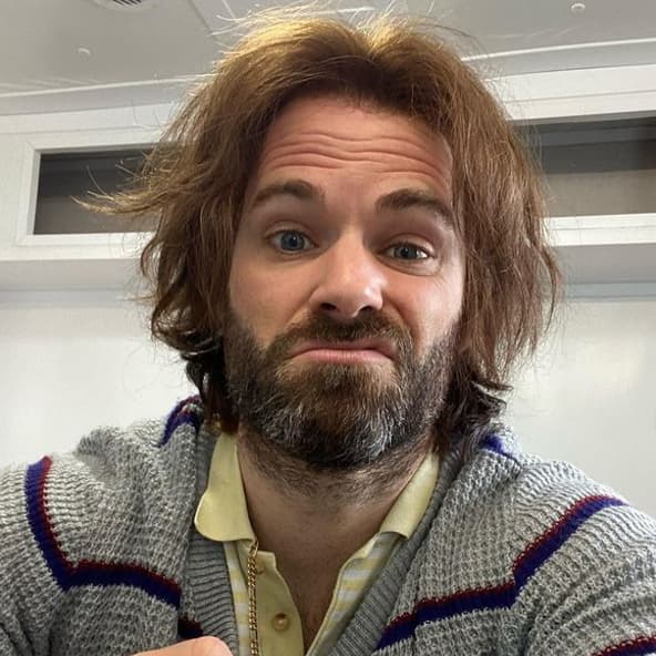 The Most Attractive Men On 'Doctors', Ranked