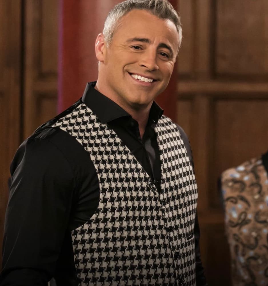 50+ Celebrities With Cleft Chins