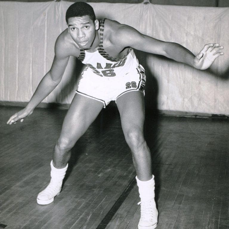 All 11 Sacramento Kings Players With Retired Numbers, Ranked By Fans