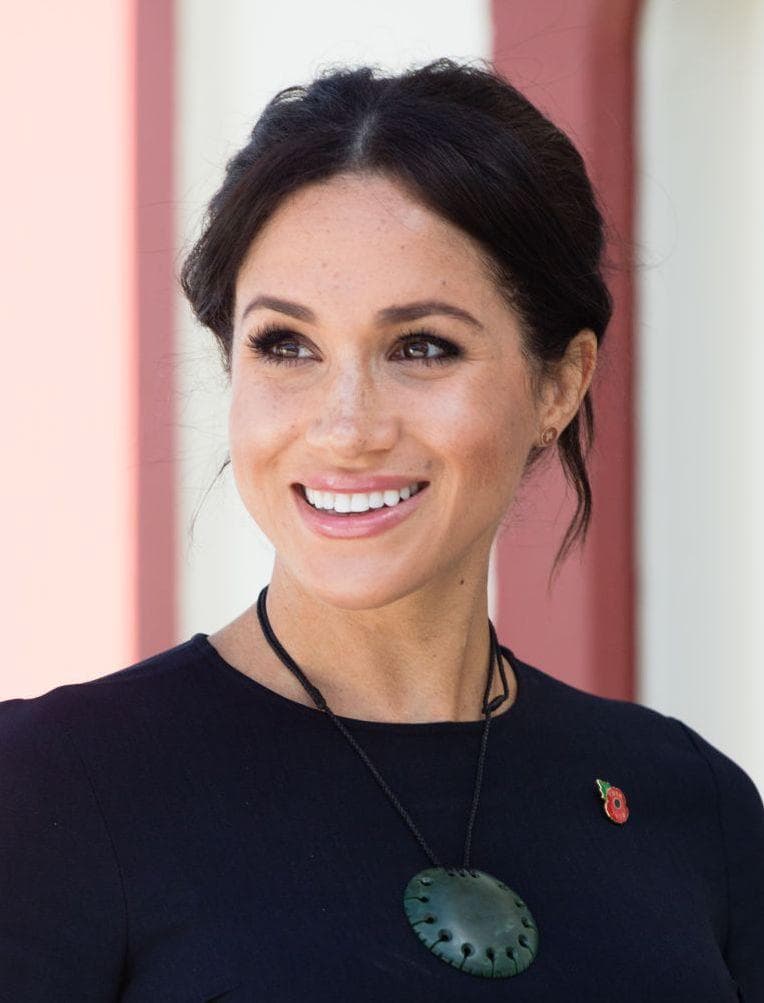 25+ Oval Face Celebrities