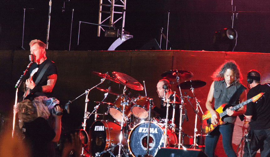 25 Bands & Musicians Who Played Concerts in Prison