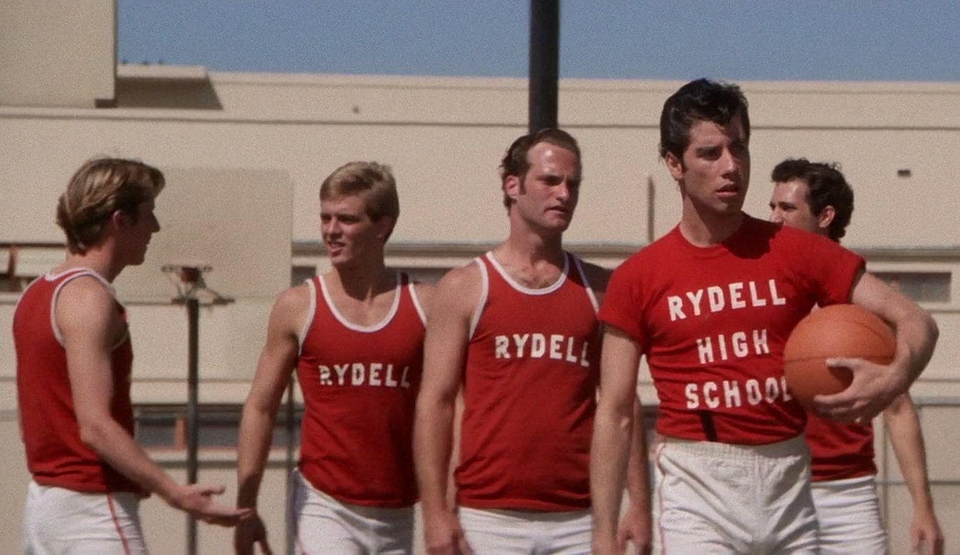 30 Famous Actors Who Started As Extras, Ranked