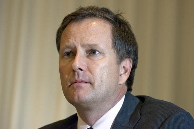 Estella Warren's Dating and Relationship History