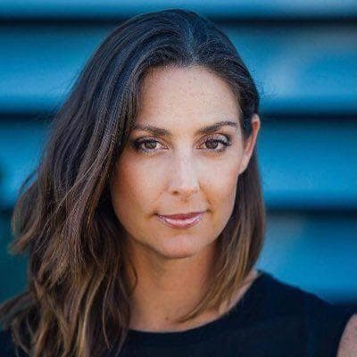 Famous Female Presenters | List of Top Female Presenters