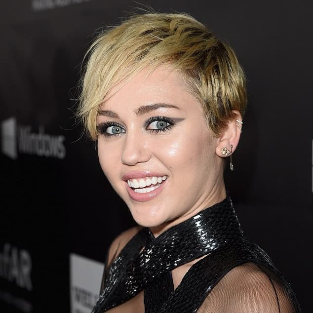 Celebrities Who Lie | Famous People Who Lied to the Public