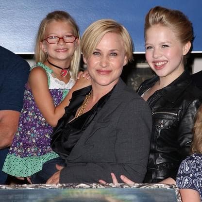 Medium Cast | List of All Medium Actors and Actresses