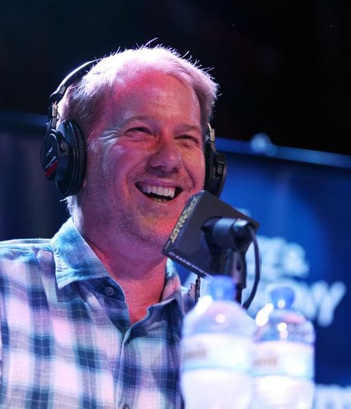 Famous Radio Personalities | List of the Top Well-Known Radio Personalities