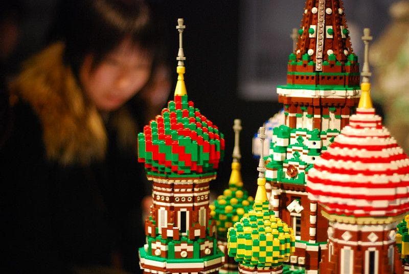 22 Amazing LEGO Versions of Famous Monuments