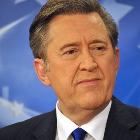 Famous Newscasters | List of the Top Well-Known Newscasters