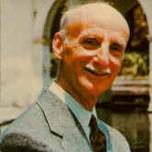 Health & Wellness Experts Who Lived the Longest