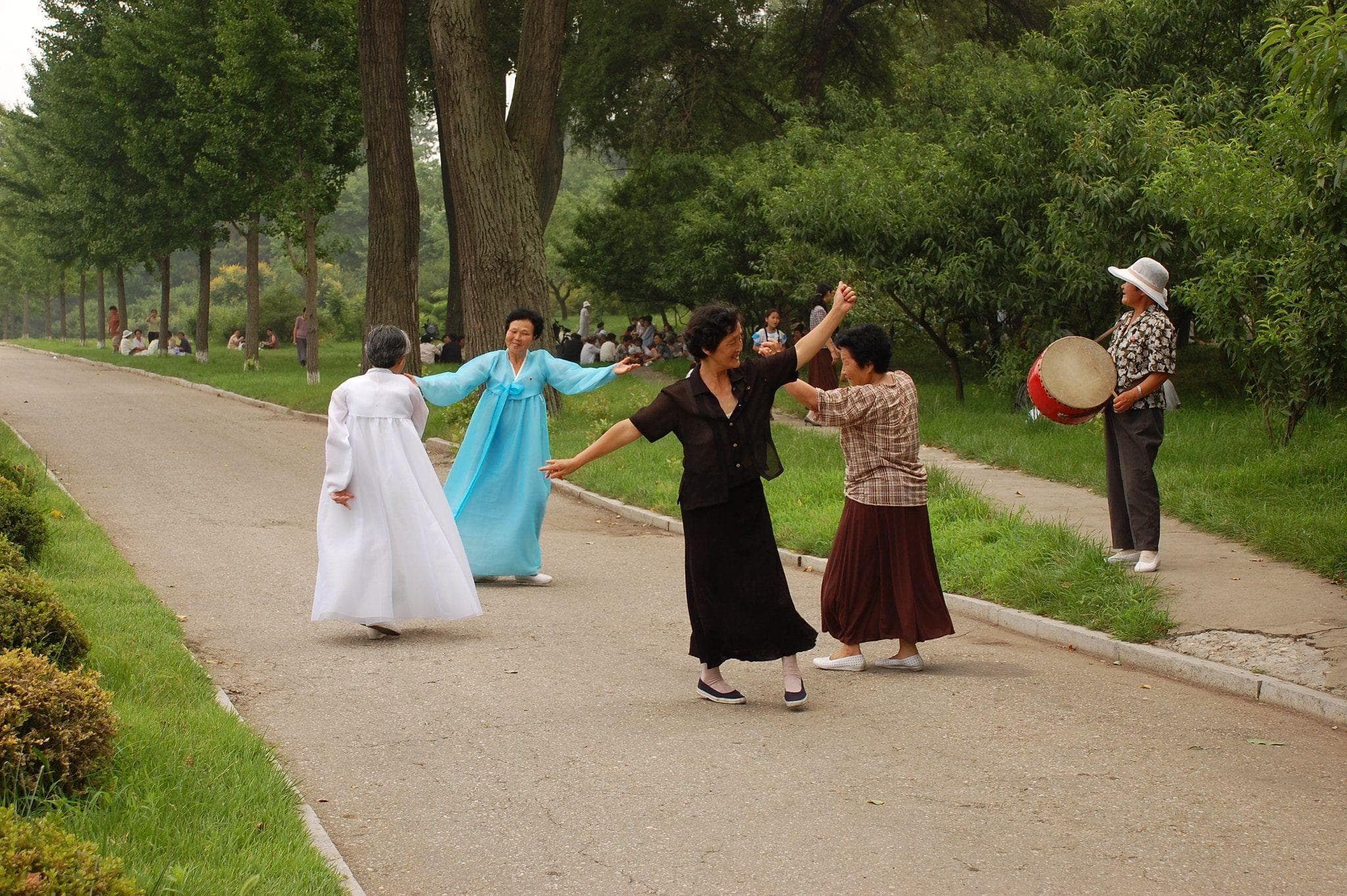 12 Unusual Dress Codes Around The World