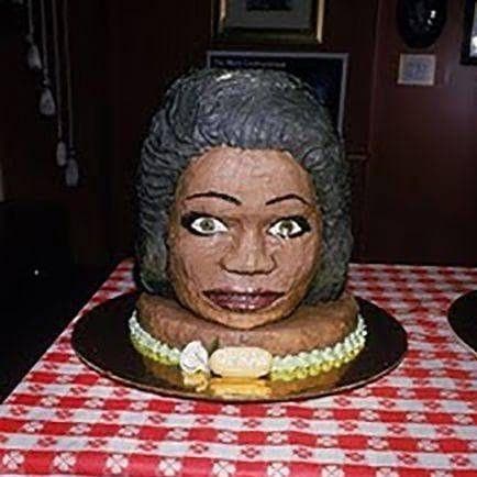 17 Celebrity Face Cakes That Don't Look Quite Right