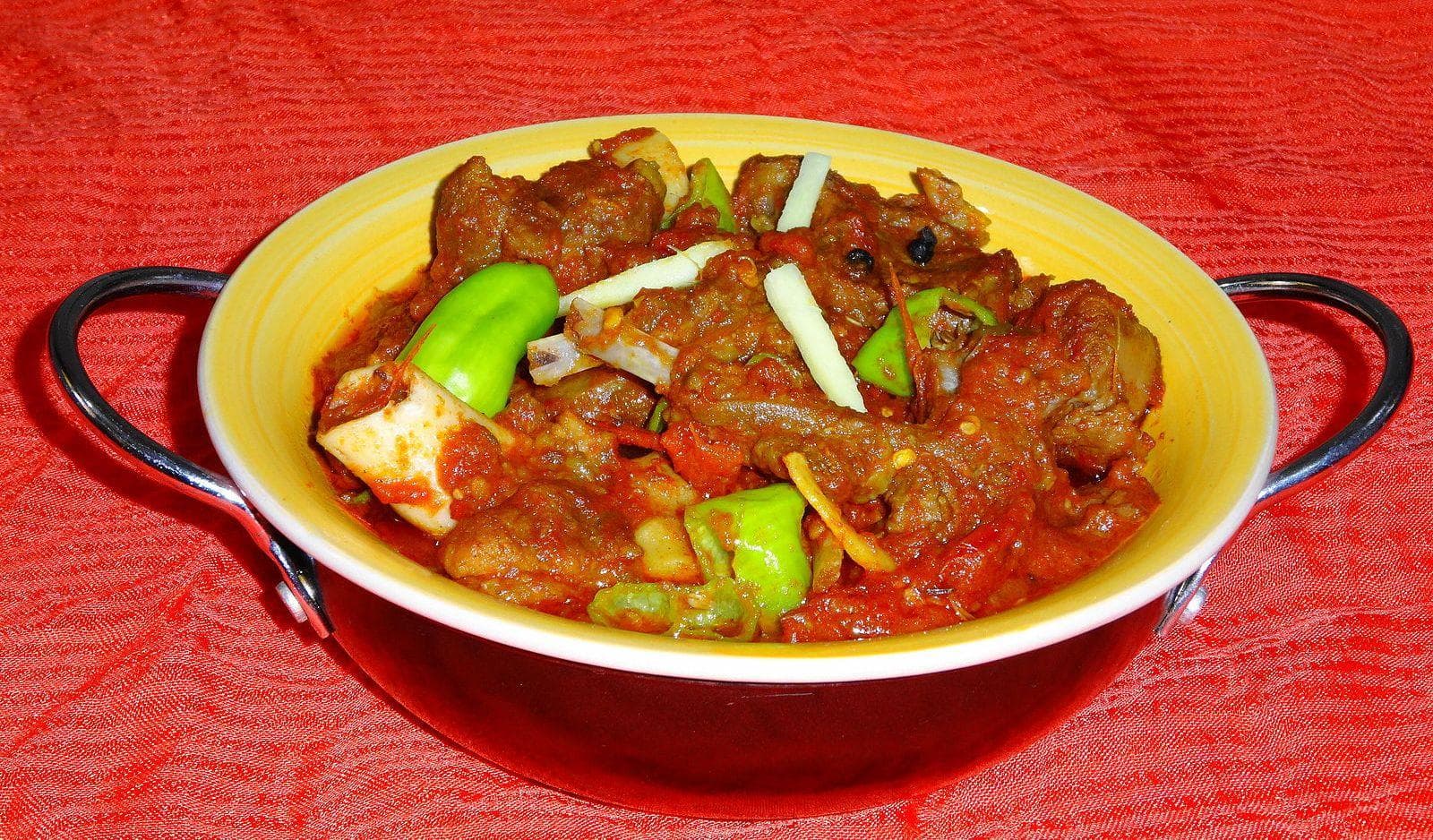 People Share The Must-Try Foods Of 31 Different Countries