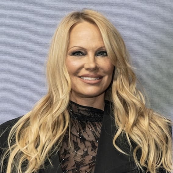 List of 100+ Famous Pin-up Girls