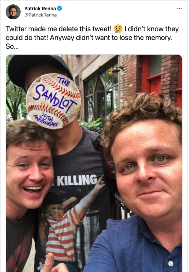 Stars From The '90s Who Are Fun On Social Media