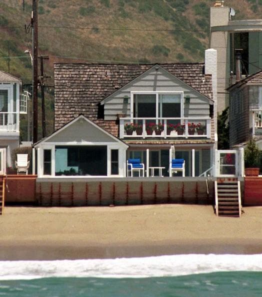 Coolest Celebrity Homes | List of Amazing Celebrities Houses