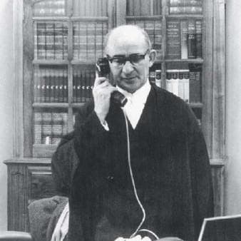 Famous Lawyers from South Africa | List of Top South African Lawyers