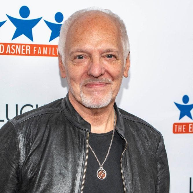 The 70+ Best 70s Rock Guitarists, Ranked By Fans