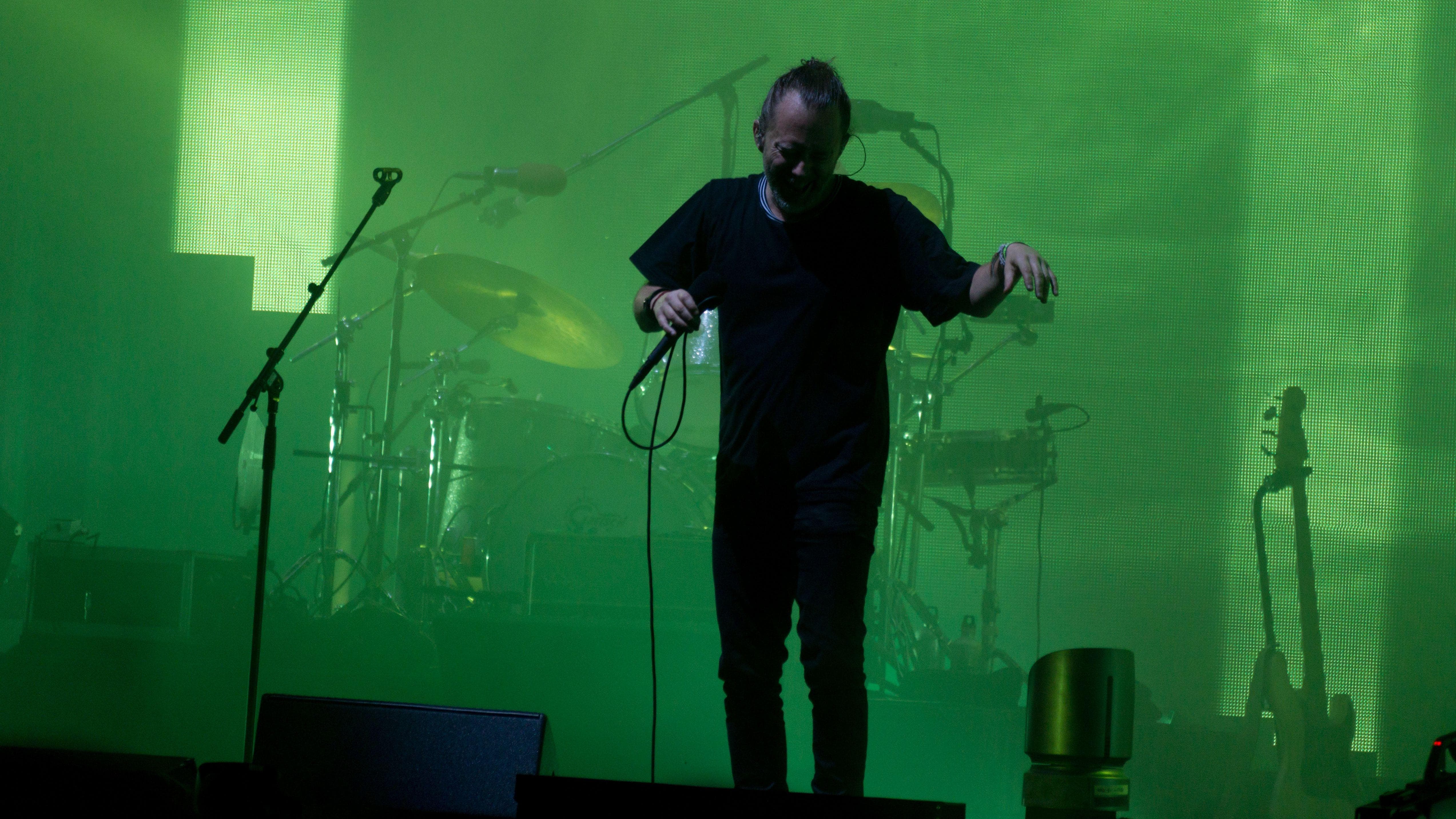 Weird History Readers Share The Most Overrated Music Acts Of The '90s