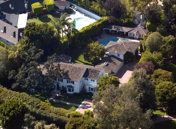 Coolest Celebrity Homes | List of Amazing Celebrities Houses