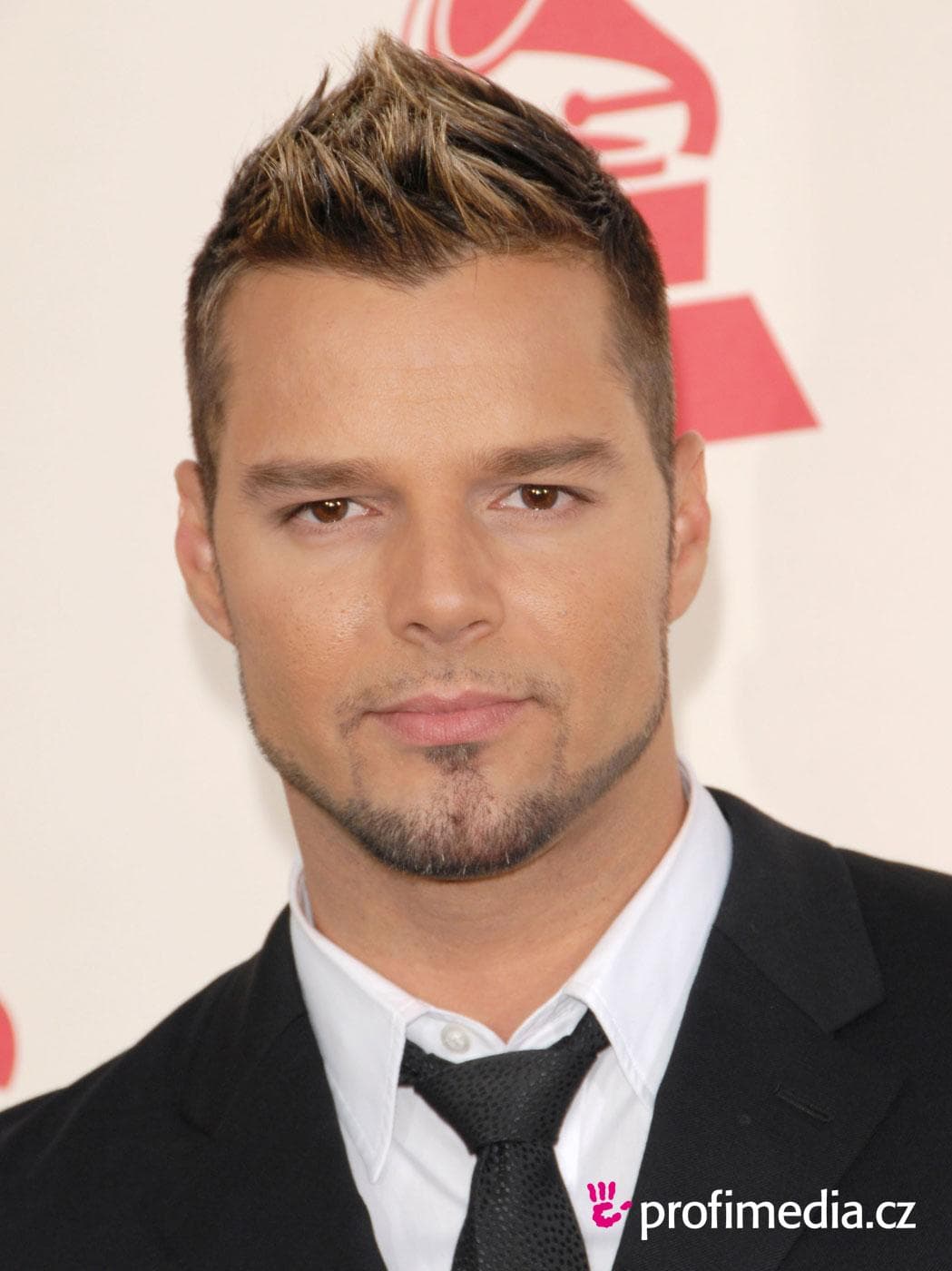 Famous People with Widow's Peaks | List of Celebrities with a Widows Peak