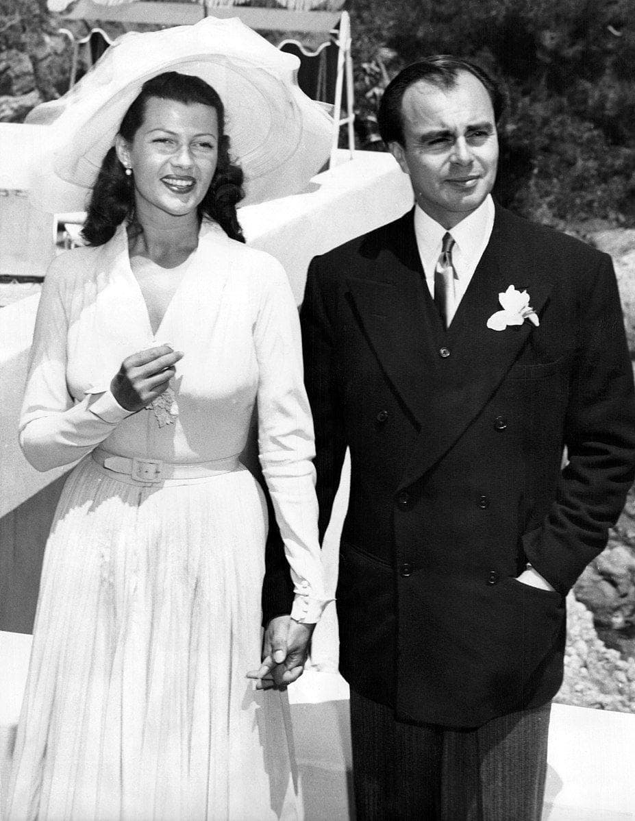 13 Rarely Seen Photos And Videos Of Old Hollywood Legends On Their Wedding Day