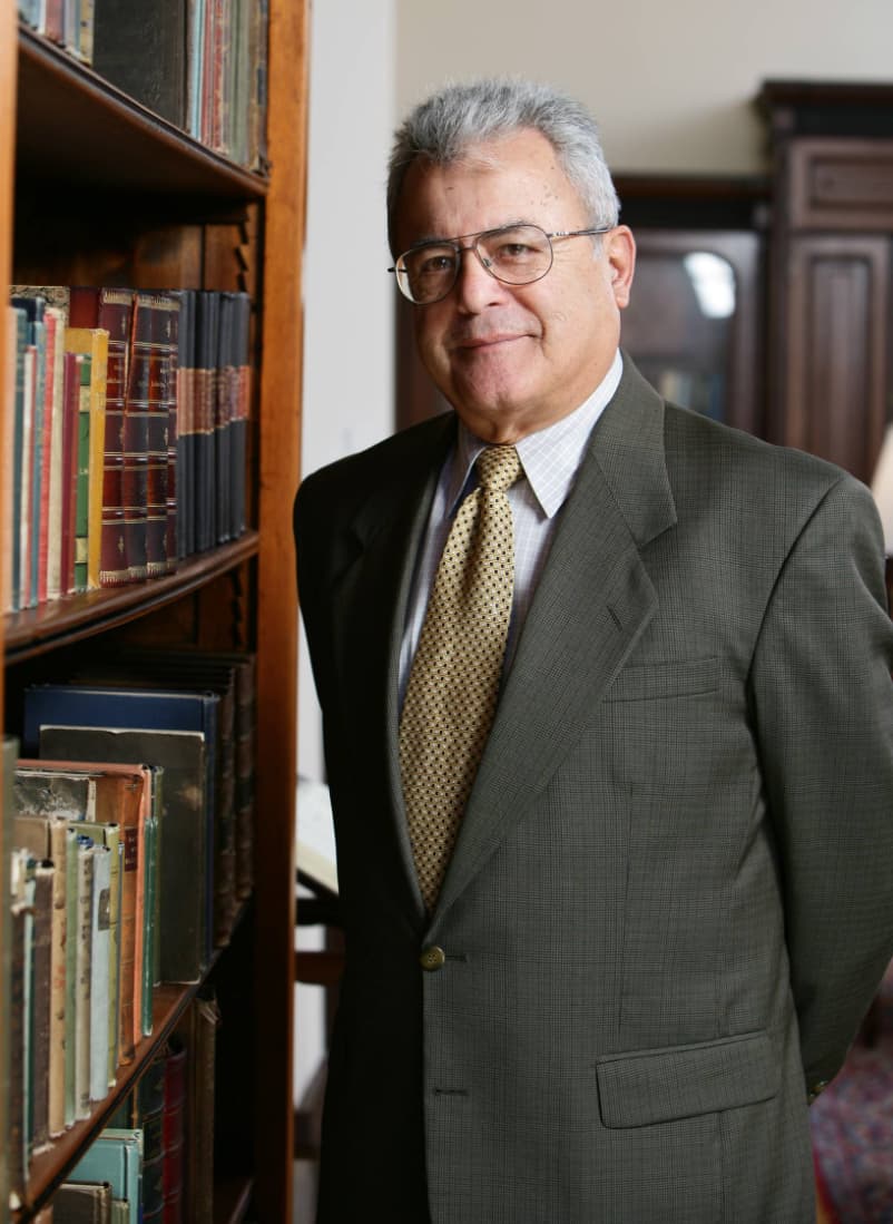 Famous Hispanic Educators | List of Famous Hispanic Scholars