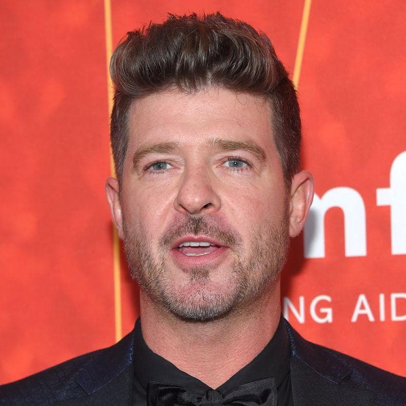 30+ Singers Who Are Pisces